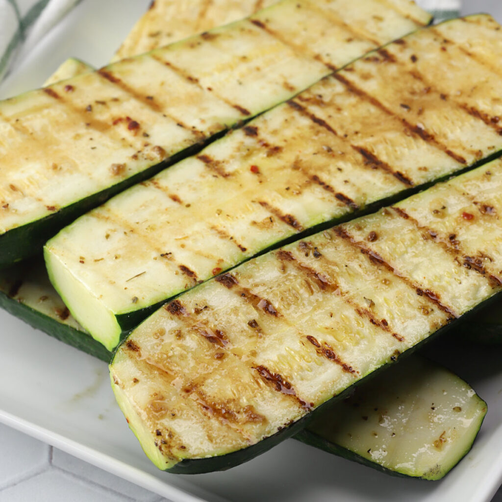 The Difference Between Male and Female Zucchini Flowers - Zucchini Zone