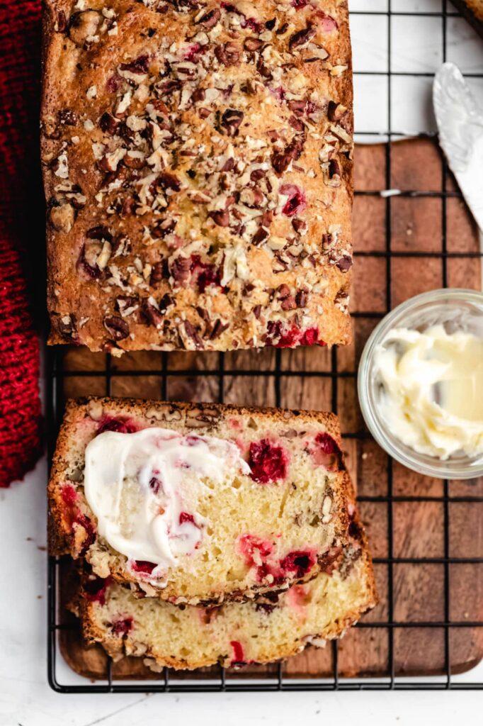 20 Easy Christmas Quick Breads - Zucchini Zone